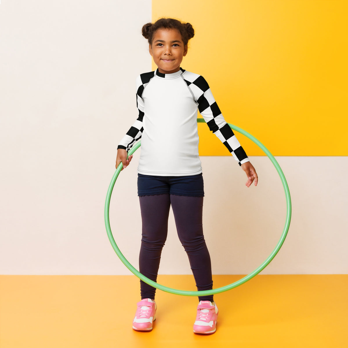 Stylish Safety: Checkered Long Sleeve Rash Guard for Girls - Blanc ...